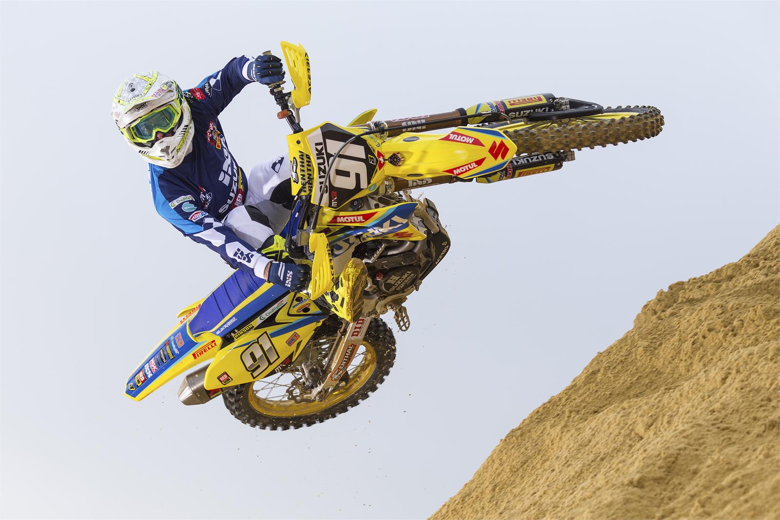 Jeremy Seewer - First Look: 2017 Suzuki World MX2 Team - Motocross ...