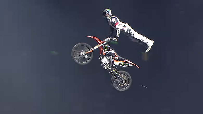 Clowning around with Blake 'Bilko' Williams - ML512 - Motocross Videos ...