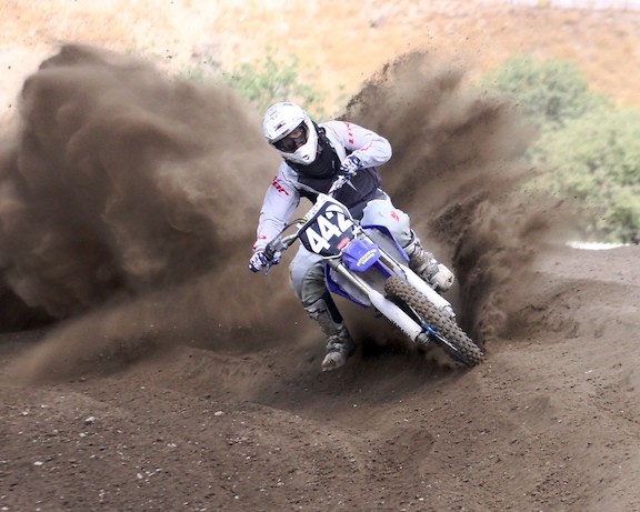 berm shot - freddiesfotos - Motocross Pictures - Vital MX