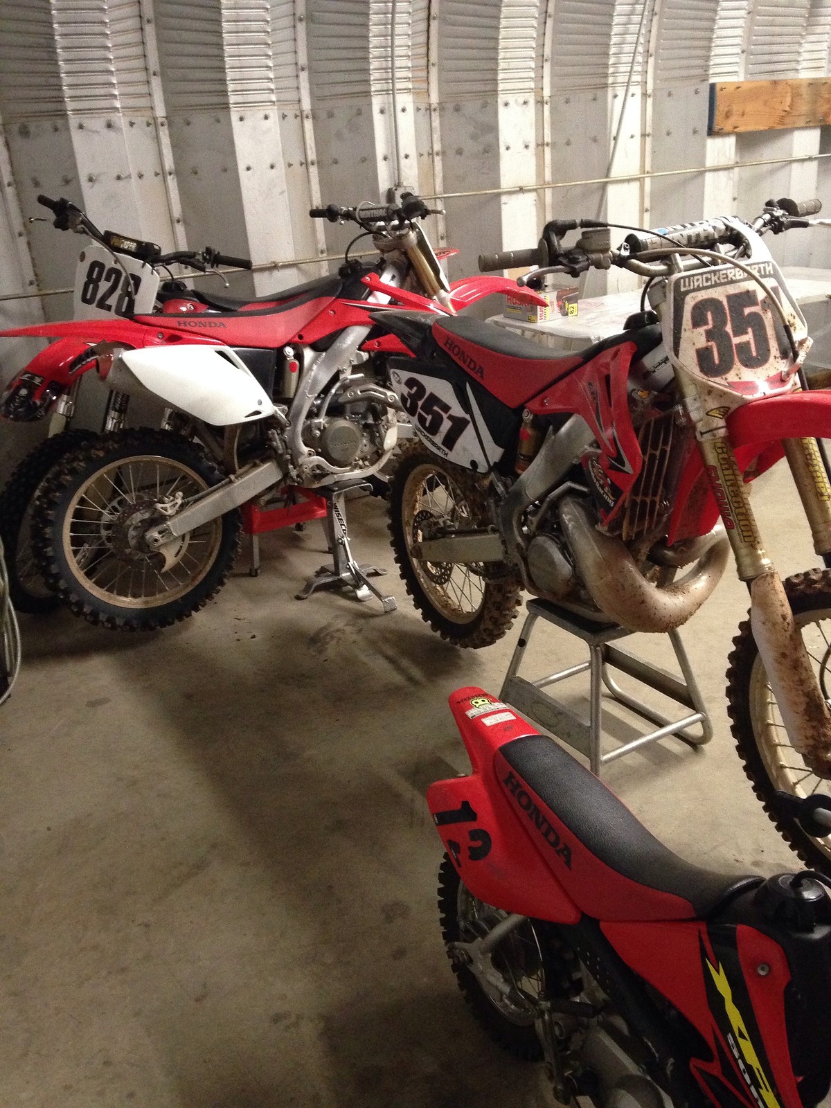 2006 CR 250 BUILD ---'2000 ENGINE' - JWACK's Bike Check - Vital MX