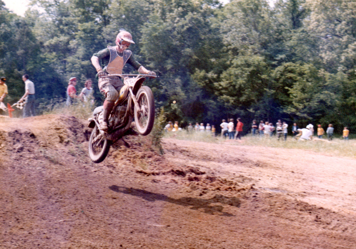 Jack jumps Suzuki RM 125 - Jack_Gill - Motocross Pictures - Vital MX