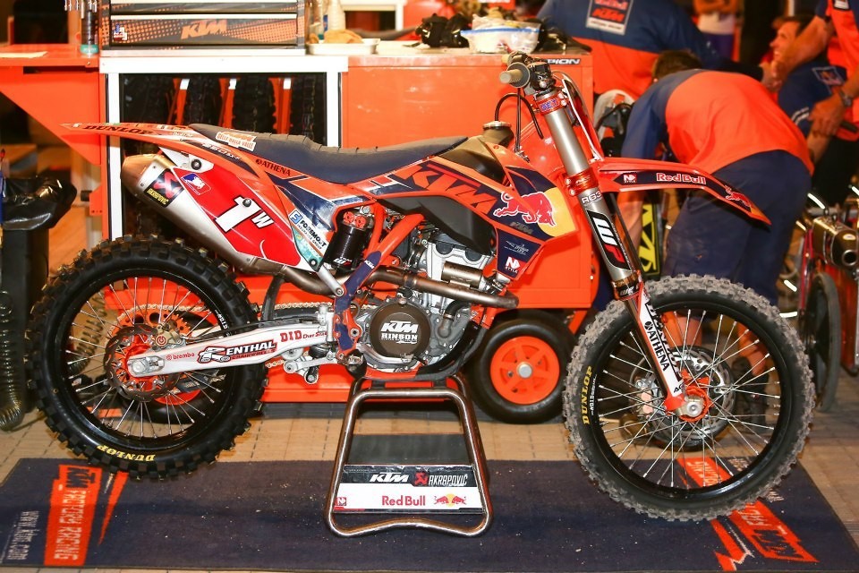 KTM #1 DIRTBIKE - DirtRacer - Motocross Pictures - Vital MX