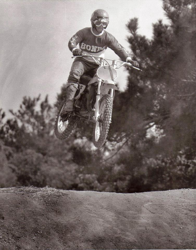 Karl Guillory Okinawa 1975 RM125 - Karl_Guillory - Motocross Pictures ...