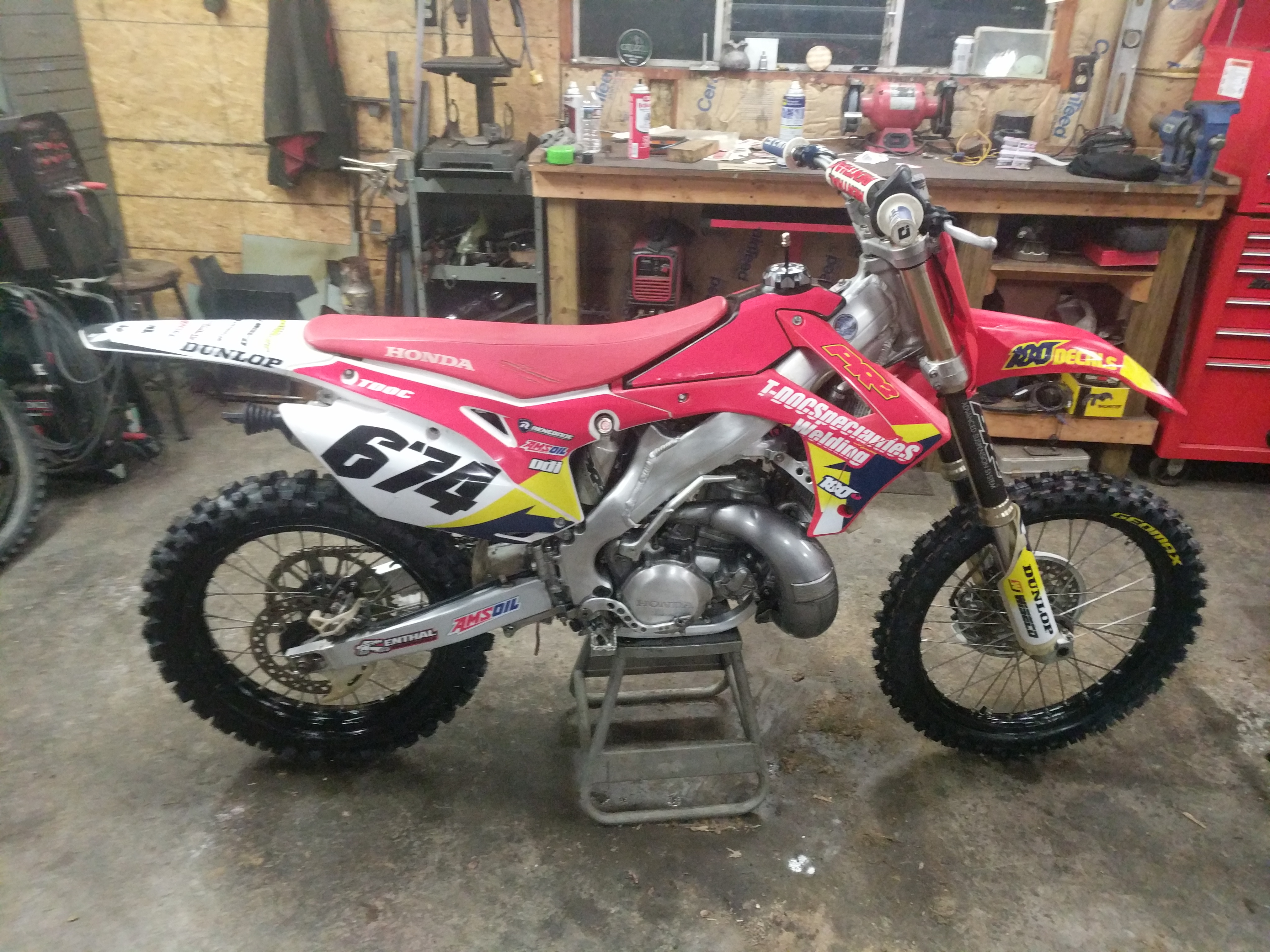 Updated CR250R the right way - TDOC674's Bike Check - Vital MX