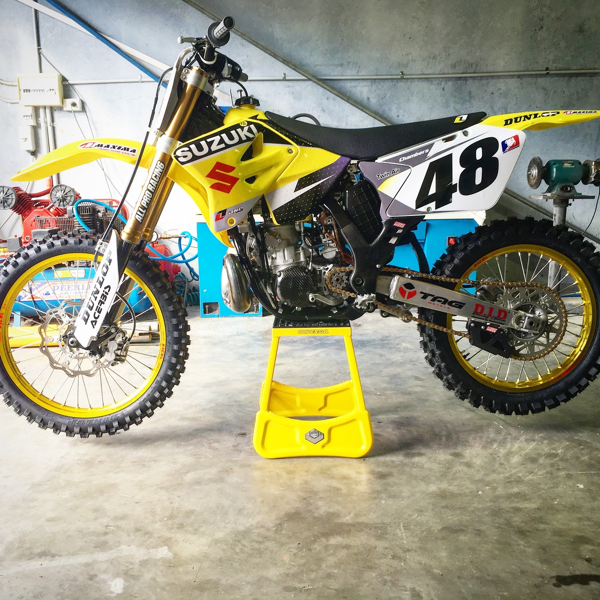 Factory Suzuki RM250 04 Replica - JChambers48's Bike Check - Vital MX