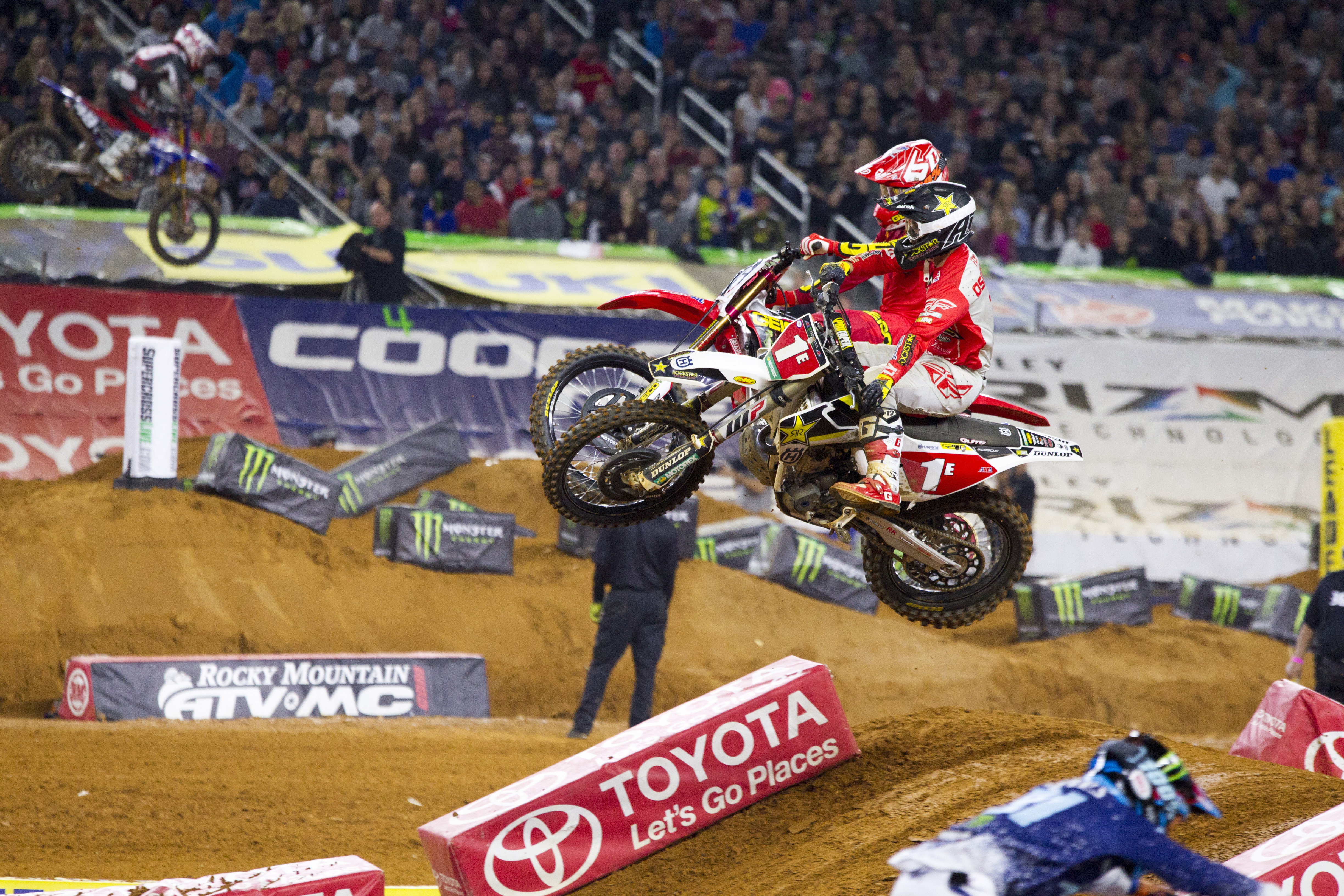 BF0I9696 - A Day at AT&T Stadium - Motocross Pictures - Vital MX