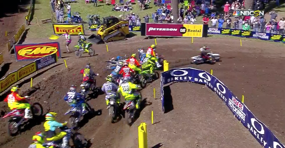 CRASH: Cooper Webb, Joey Savatgy, and Everyone Else - 2016 Washougal ...