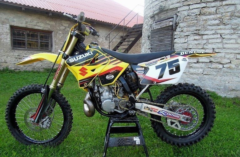 Suzuki RM250 - lembu75's Bike Check - Vital MX