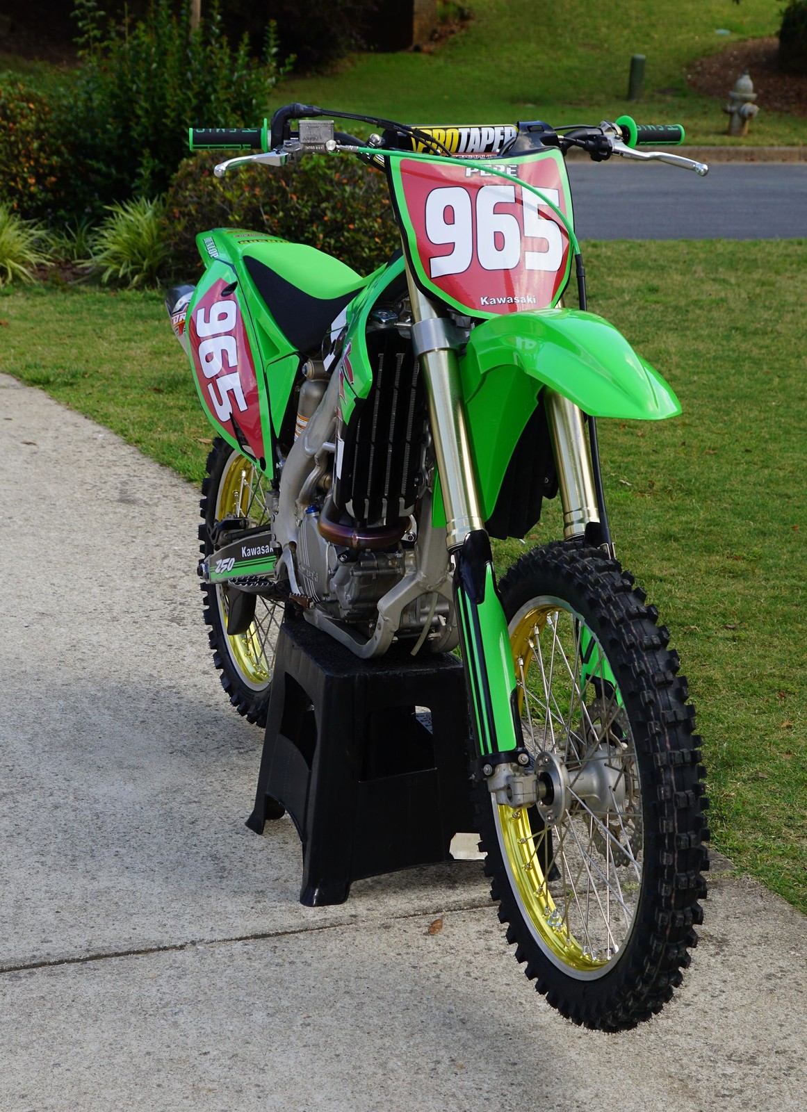 KX250F 2 Tone Rims and Retro Design - PEPE001's Bike Check - Vital MX