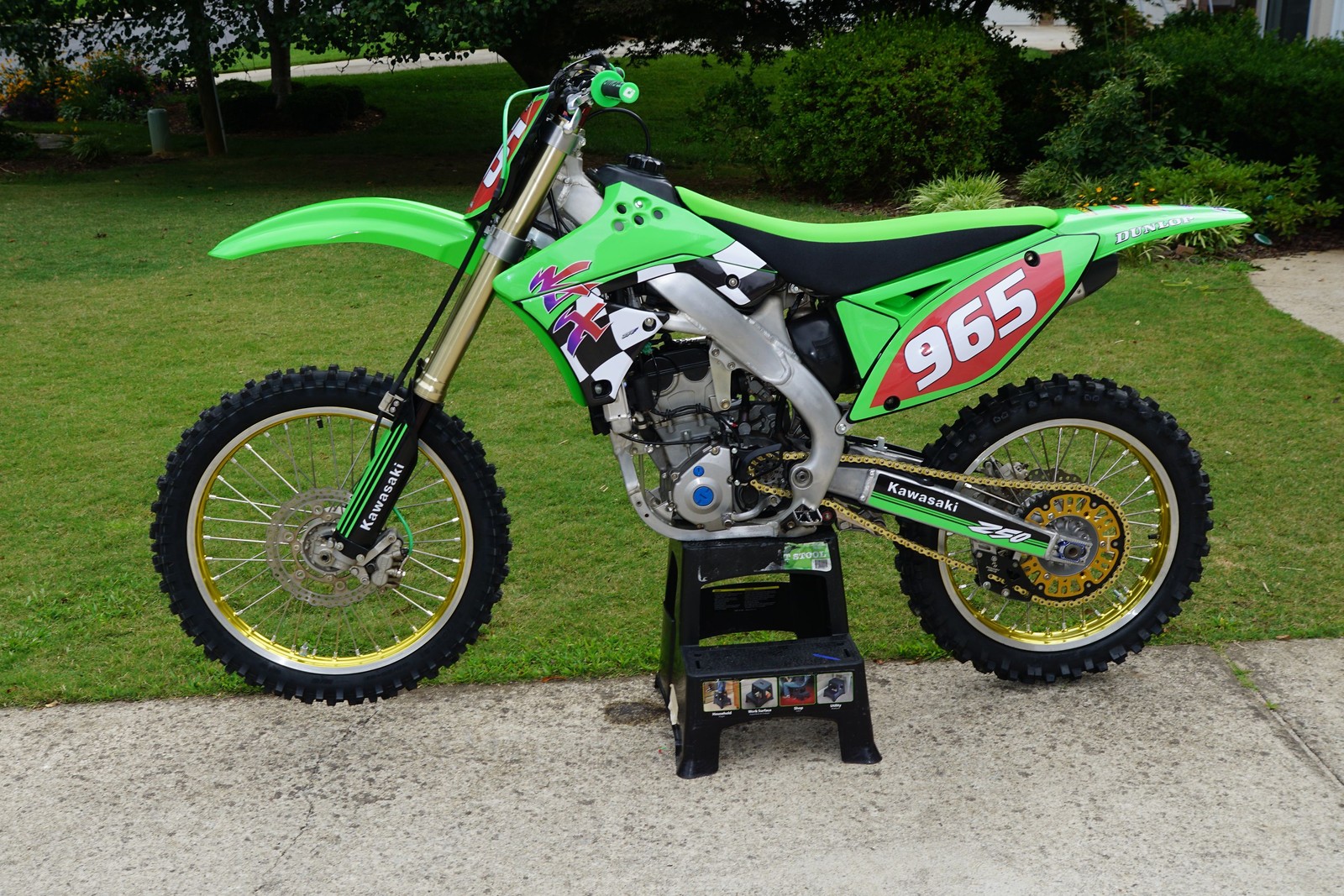 KX250F 2 Tone Rims and Retro Design - PEPE001's Bike Check - Vital MX