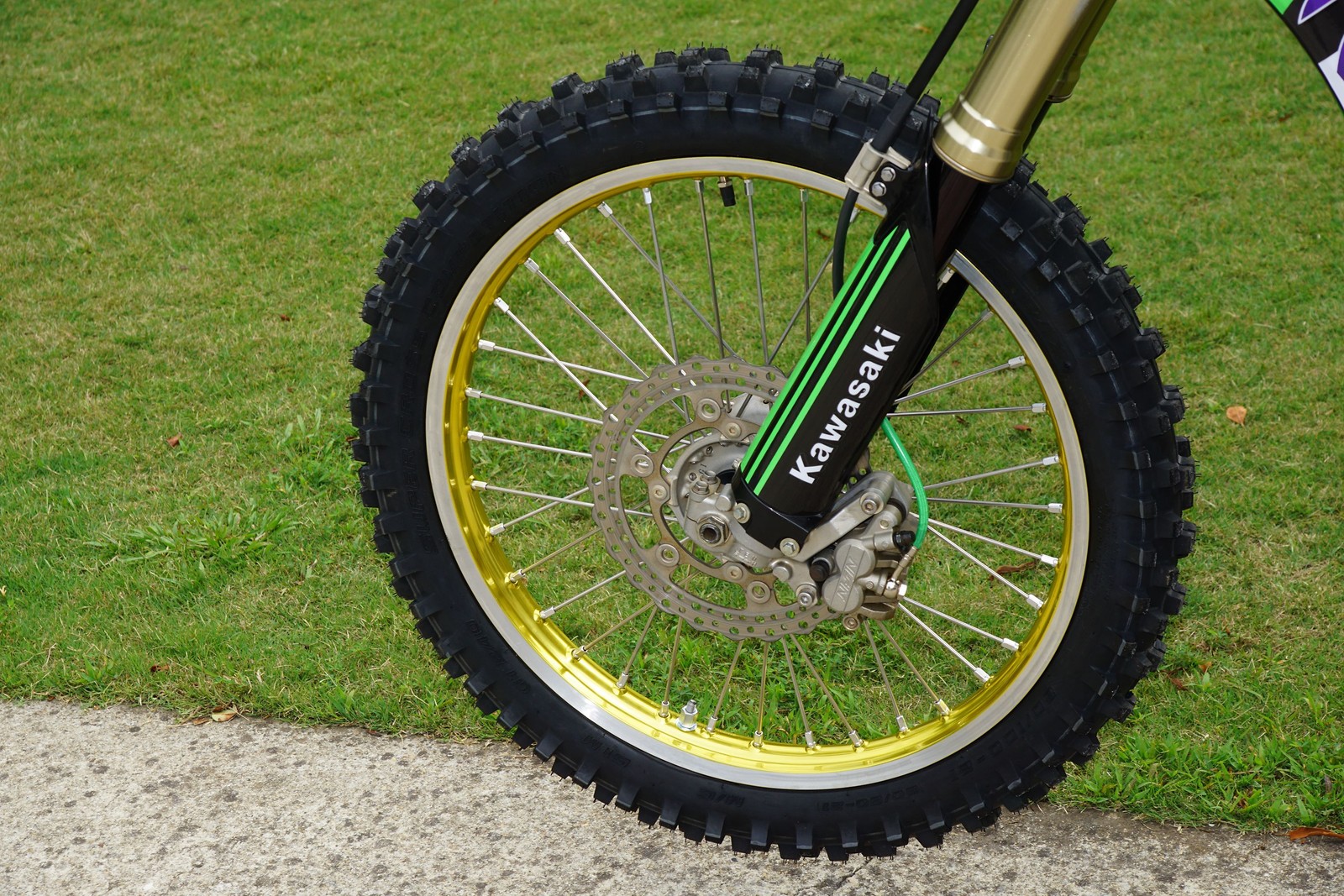 KX250F 2 Tone Rims and Retro Design - PEPE001's Bike Check - Vital MX