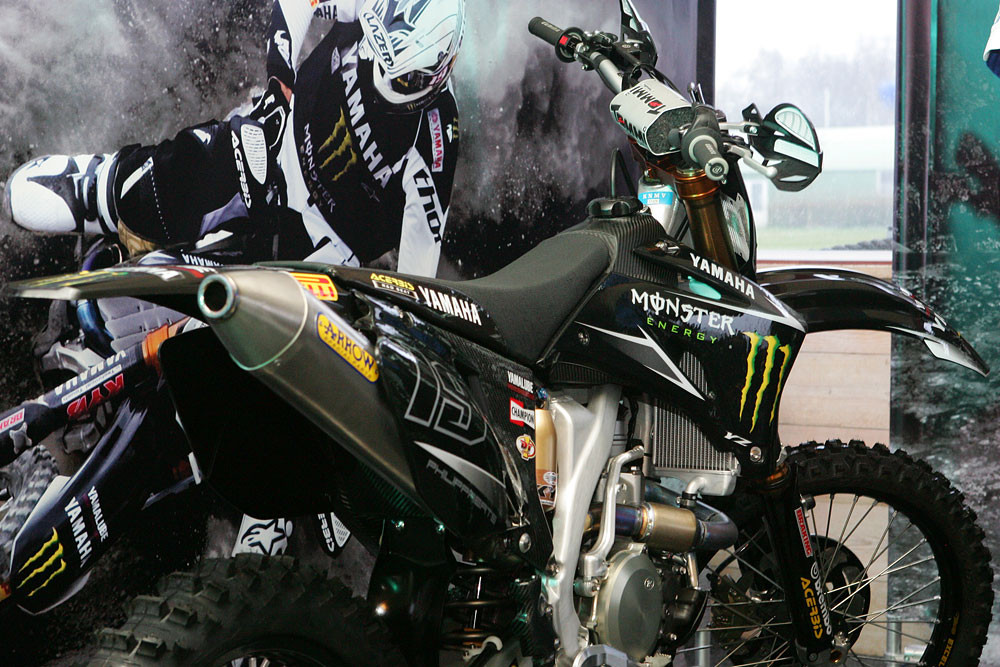 2008 Monster Yamaha MX Grand Prix Team Intro 6 - Monster Yamaha Team ...