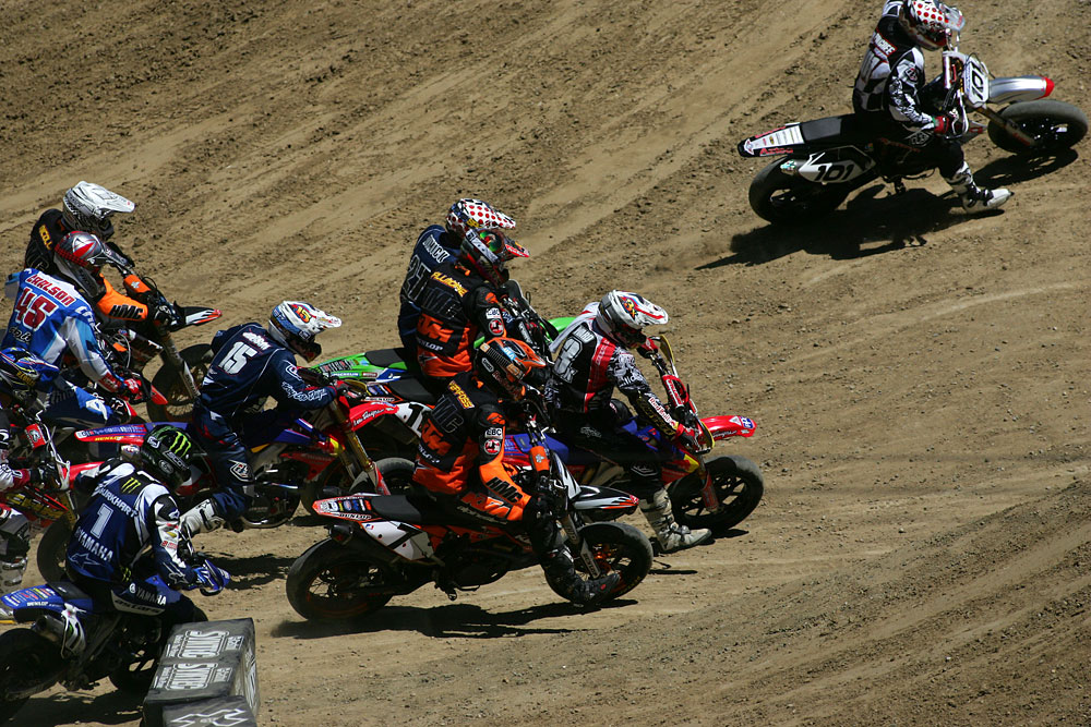 Main event start - Navy Moto X World Championship: Day 1 - Motocross ...