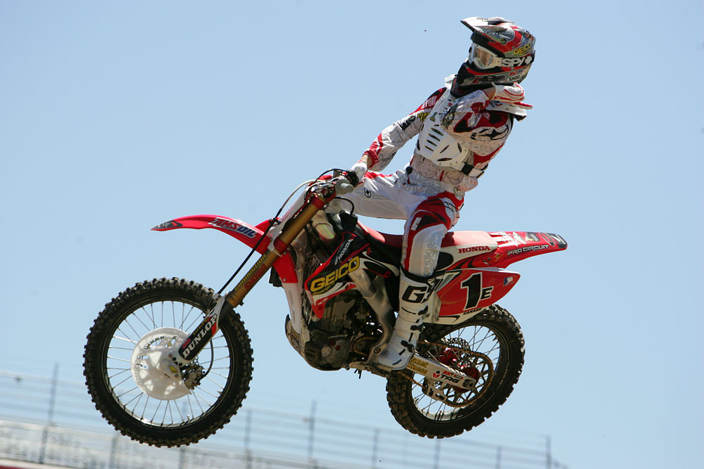 1E, gooning - Vital MX Pit Bits: Las Vegas SX Press Day - Motocross ...