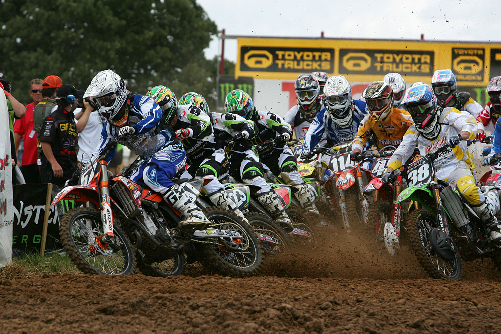 MX2 Moto 1 Start - 2008 AMA Toyota Motocross Championship: Freestone ...