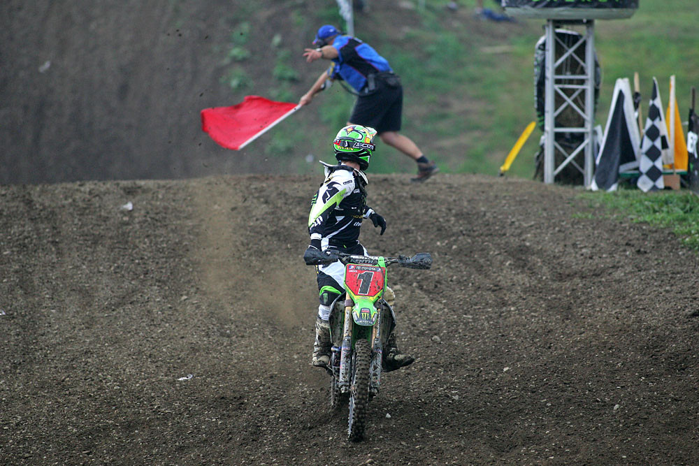 Red flag - 2008 AMA Toyota Motocross Championship: Unadilla - Motocross ...