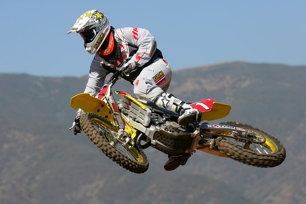 Chad Reed - Chad Reed Joins Rockstar Makita Suzuki - Motocross Pictures ...