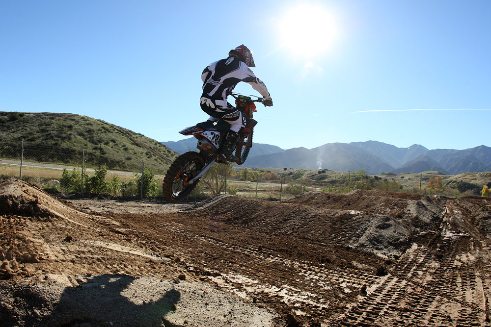 Josh Summey - '09 Supercross Prep: MDK KTM Teams - Motocross Pictures ...