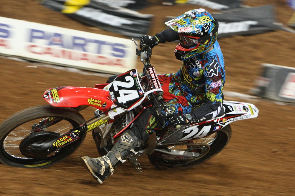Brett Metcalfe - Photo Blast: Atlanta 2010 - Motocross Pictures - Vital MX