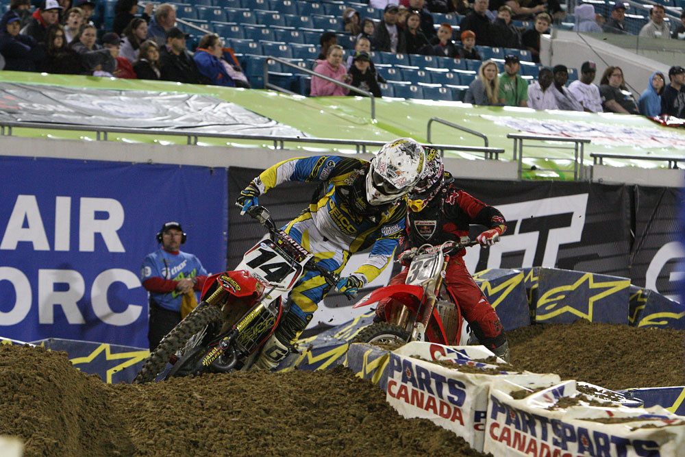 Kevin Windham and Trey Canard - Photo Blast: Jacksonville 2010 ...