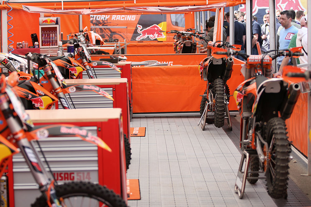KTM Pits - Vital MX Pit Bits: Valkenswaard - Motocross Pictures - Vital MX