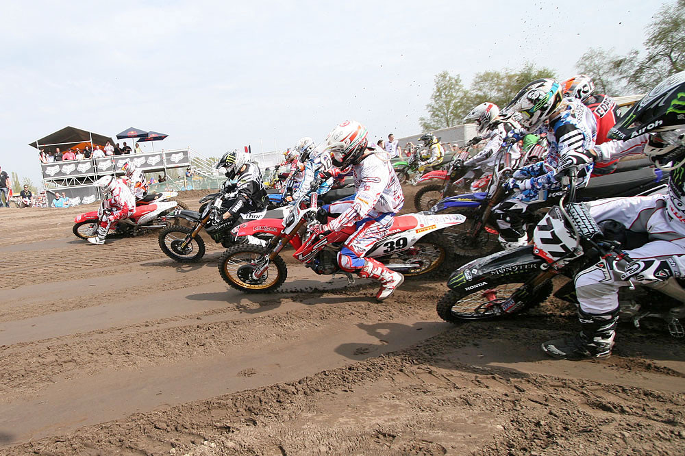Valkenswaard MX1 moto two start - GP Motocross: Valkenswaard ...