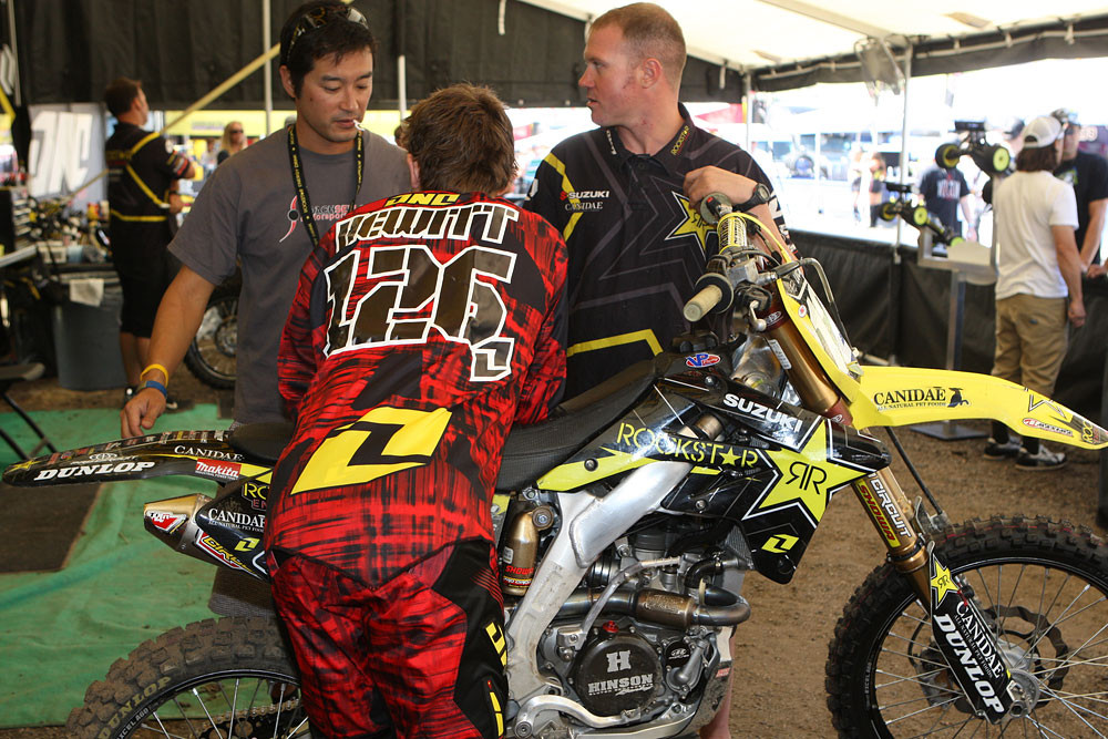 Hunter Hewitt - Vital MX Pit Bits: Thunder Valley 2010 - Motocross ...