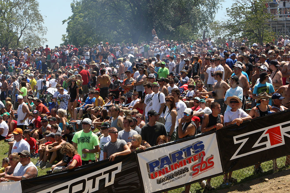 Red Bud Crowd - Photo Blast: Red Bud 2010 - Motocross Pictures - Vital MX