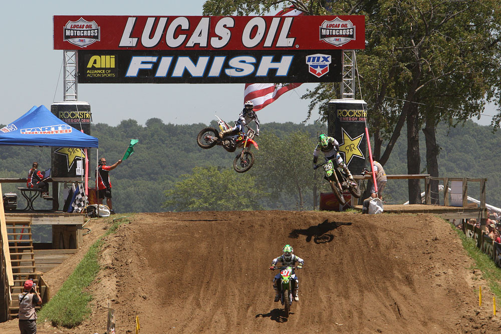 Christophe Pourcel, Tyla Rattray and Justin Barcia - Photo Blast: Red ...