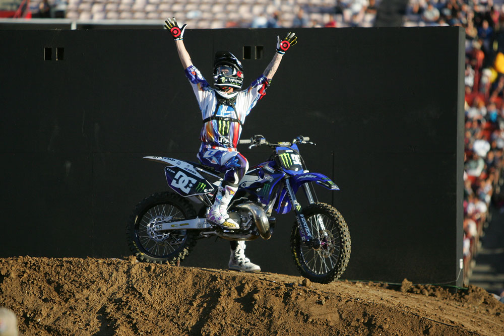 Nate Adams - X Games 2010: Moto X Freestyle Finals - Motocross Pictures ...