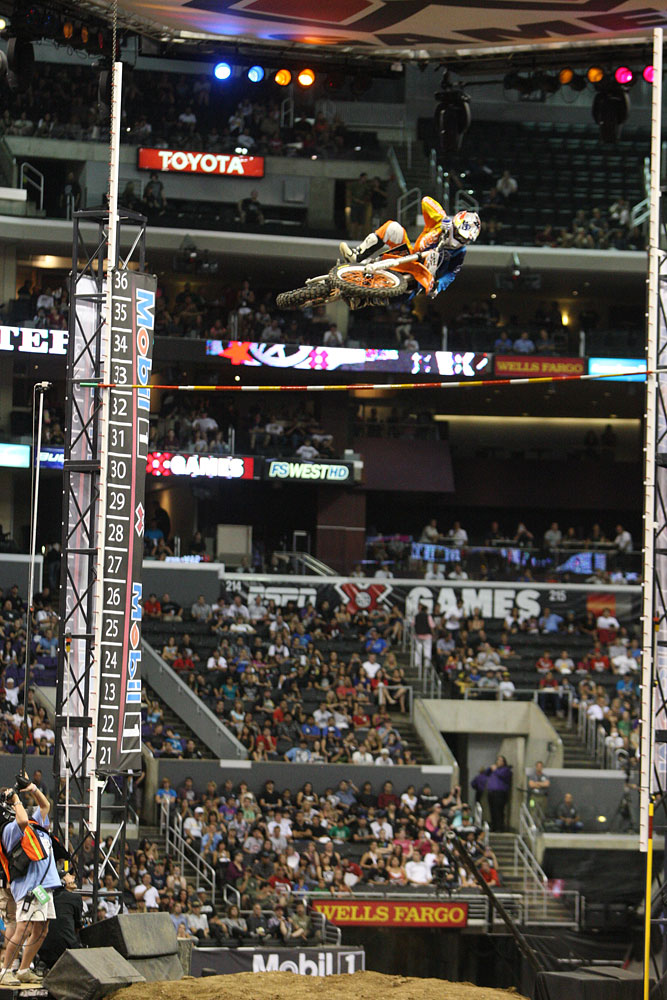 Ronnie Renner - X Games 2010: Moto X Step Up, Best Whip, and Best Trick ...