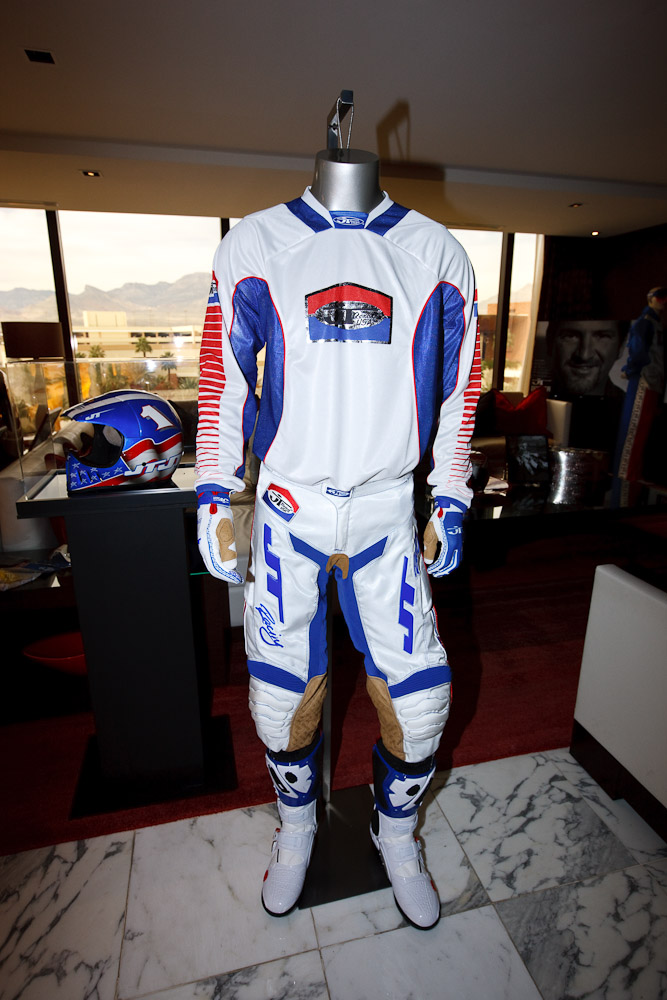 JT Racing 2011 - JT Racing Returns - Motocross Pictures - Vital MX