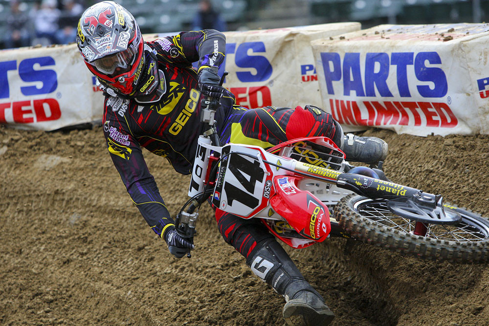 Kevin Windham - Vital MX Pit Bits: Oakland 2011 - Motocross Pictures ...