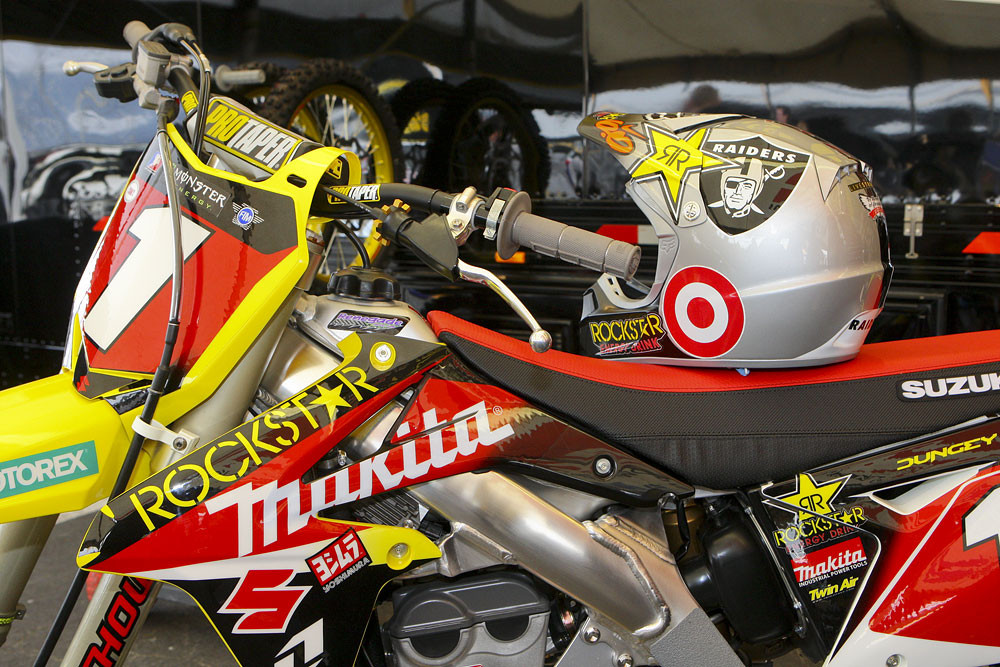 Ryan Dungey - Vital MX Pit Bits: Oakland 2011 - Motocross Pictures ...