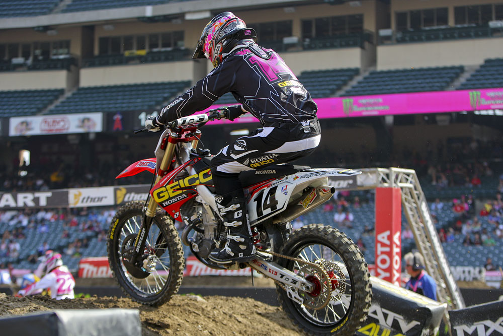 Kevin Windham - Vital MX Pit Bits: Anaheim 2 2011 - Motocross Pictures ...