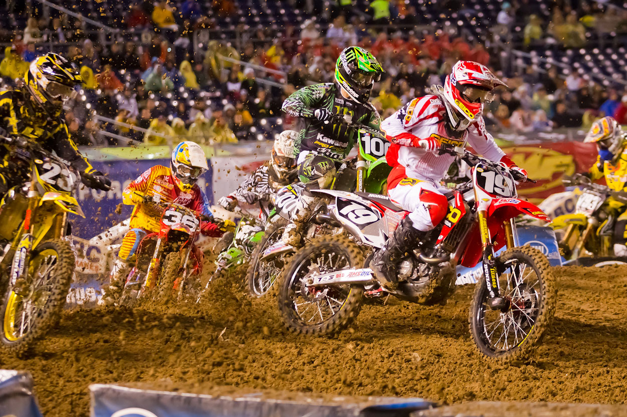 Supercross Lites main event start - Photo Blast: San Diego 2011 ...