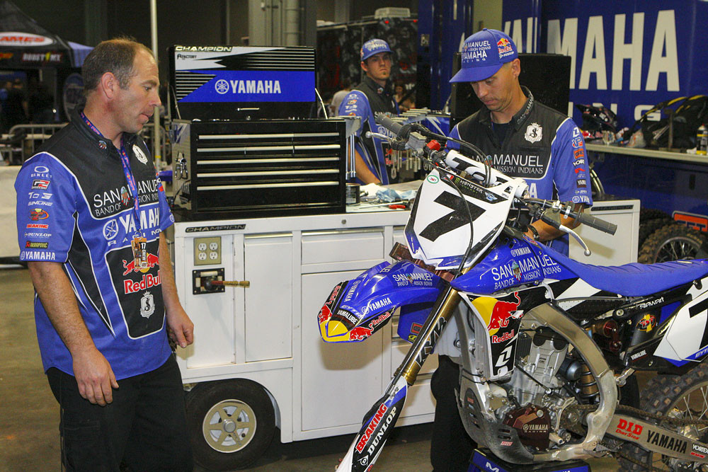 San Manuel Red Bull Yamaha - Vital MX Pit Bits: Atlanta 2011 ...