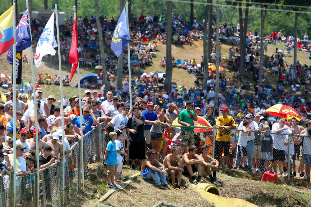 Big crowd - Vital MX Pit Bits: Budds Creek 2011 - Motocross Pictures ...