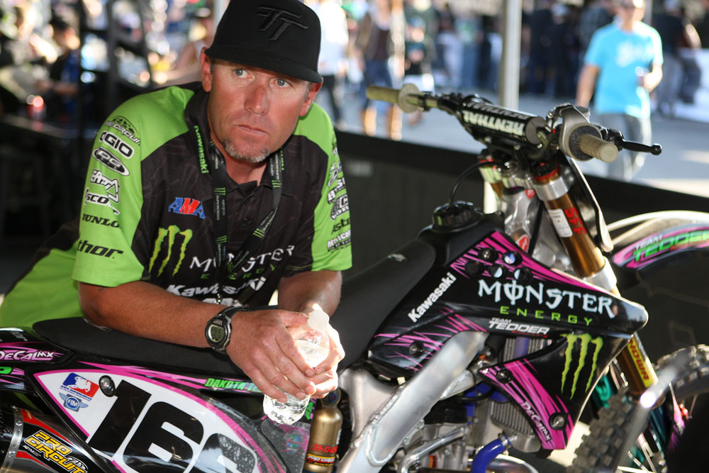 Steve Lamson - Vital MX Pit Bits: Anaheim 2 - Motocross Pictures - Vital MX