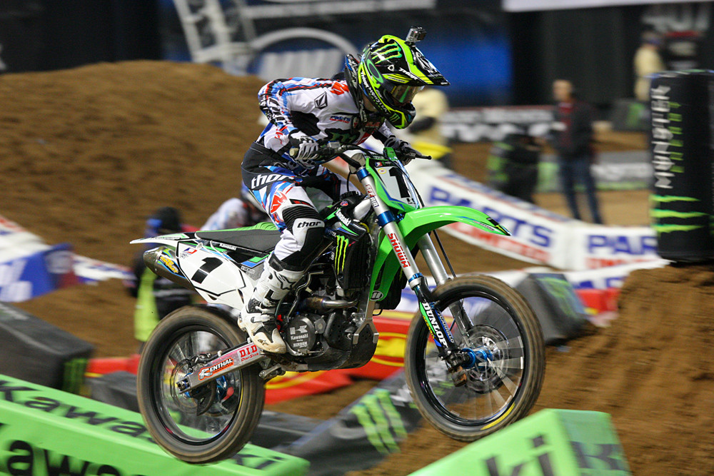 Ryan Villopoto - Vital MX Pit Bits: Phoenix - Motocross Pictures - Vital MX