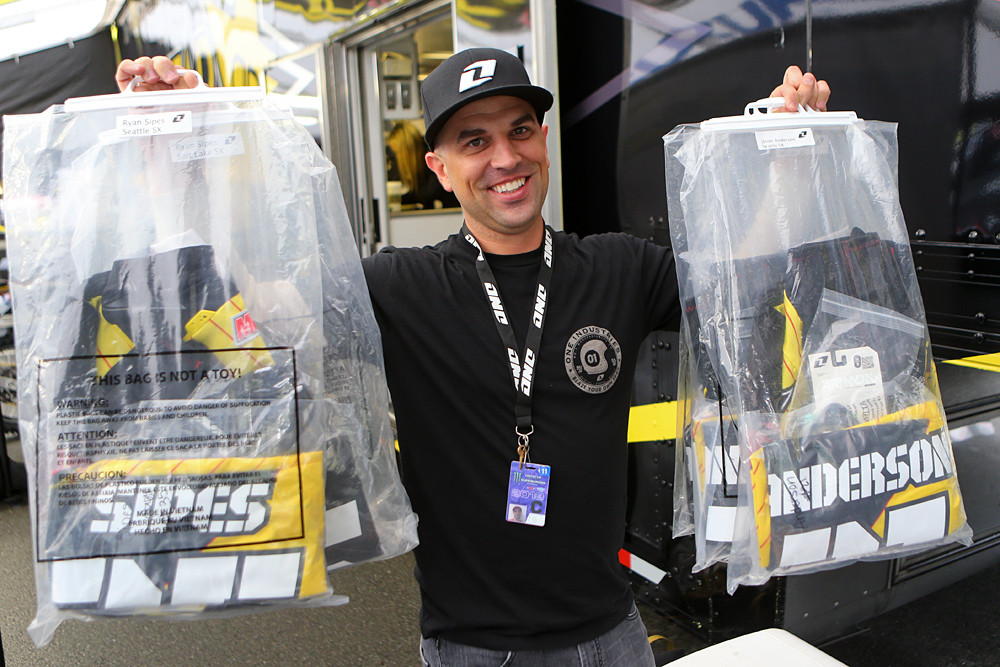 Ian Runyon - Vital MX Pit Bits: Seattle - Motocross Pictures - Vital MX