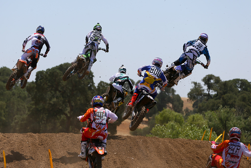 Formation flying - Photo Blast: Hangtown - Motocross Pictures - Vital MX