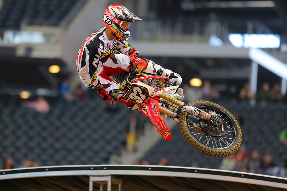 Justin Bogle - Vital MX Pit Bits: Dallas - Motocross Pictures - Vital MX