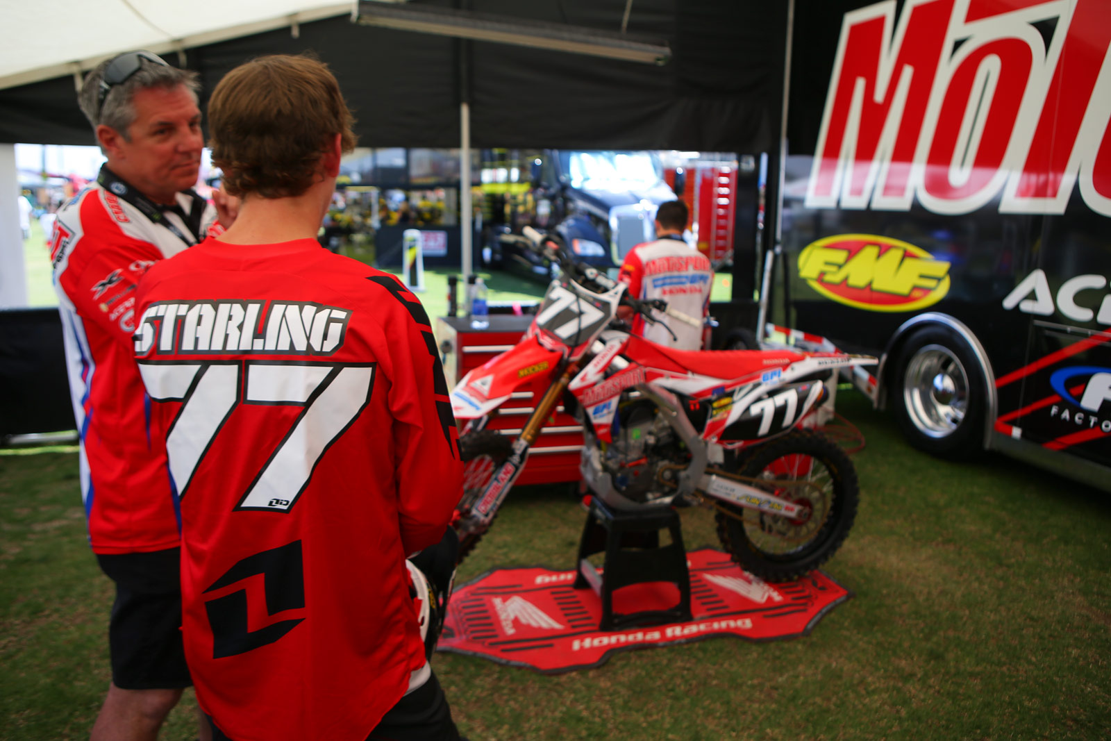 Justin Starling - Vital MX Pit Bits: Las Vegas - Motocross Pictures ...