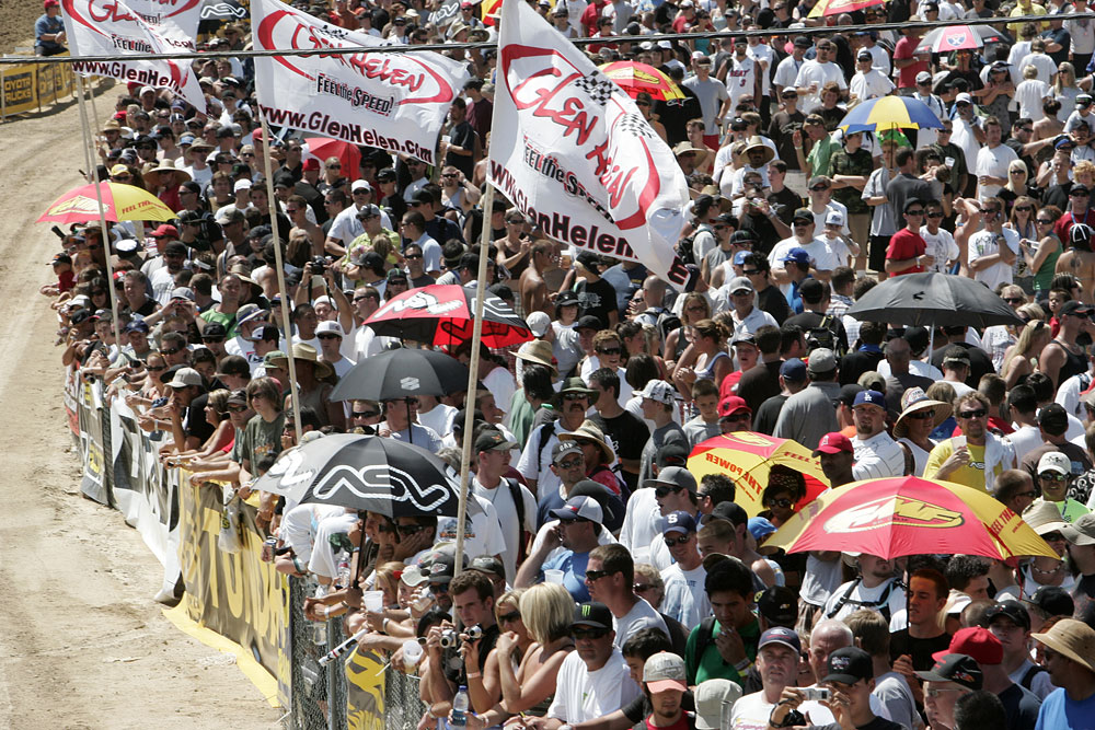 Big crowd - Vital Buzz 9/11/07 - Motocross Pictures - Vital MX