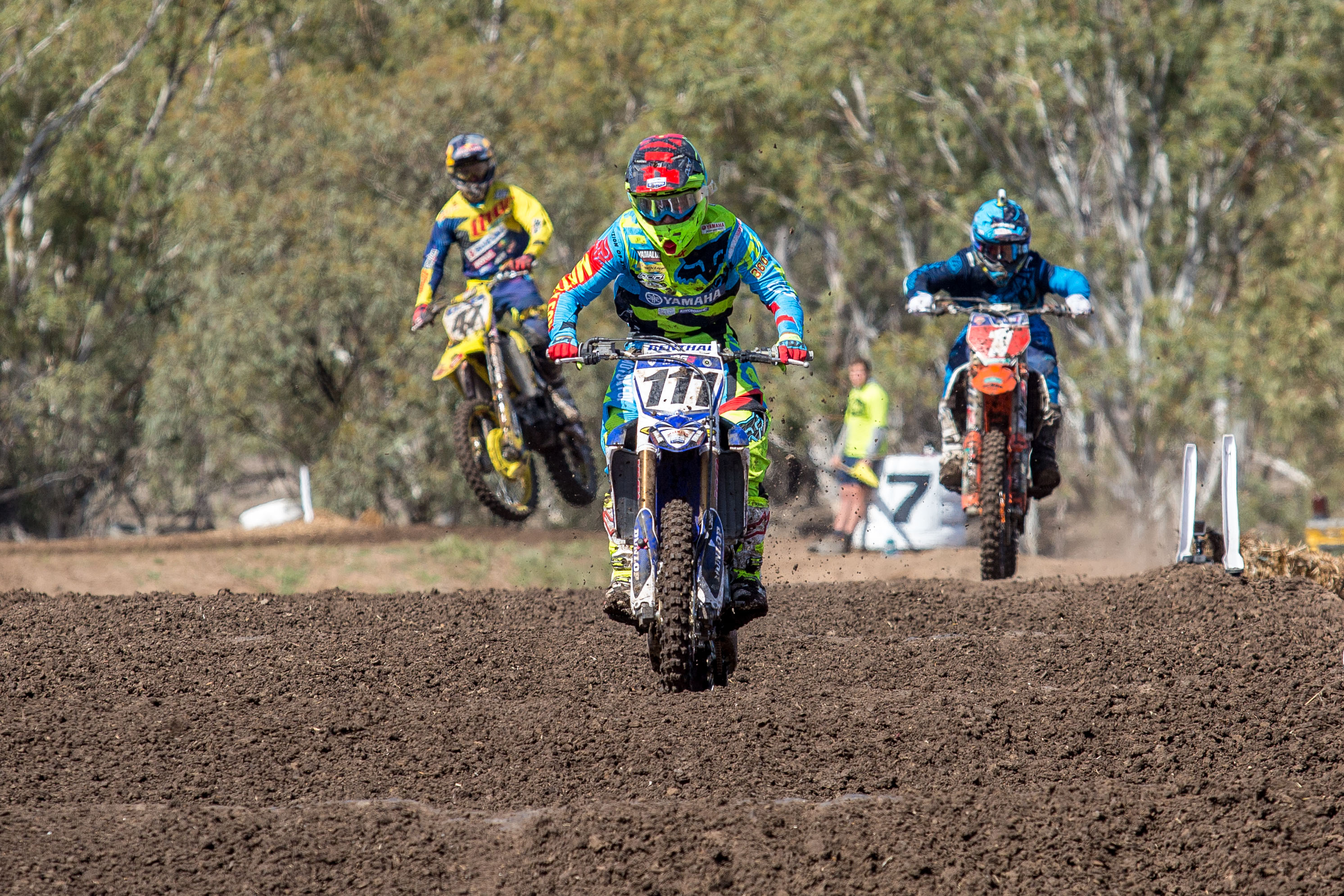 Moto one - Australian Motul Motocross Nationals Round. 1, Horsham ...