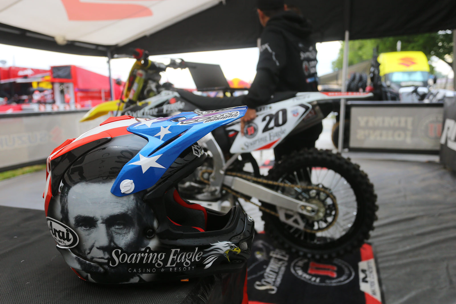 Helmets - Vital MX Pit Bits: RedBud - Motocross Pictures - Vital MX