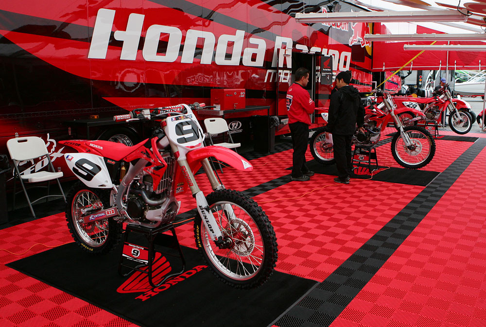 Honda Red Bull Racing - Vital MX Pit Bits: Anaheim 1 2008 - Motocross ...