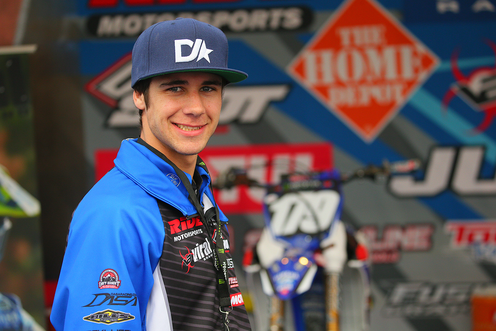 Jon Ames - Vital MX Pit Bits: Oakland - Motocross Pictures - Vital MX