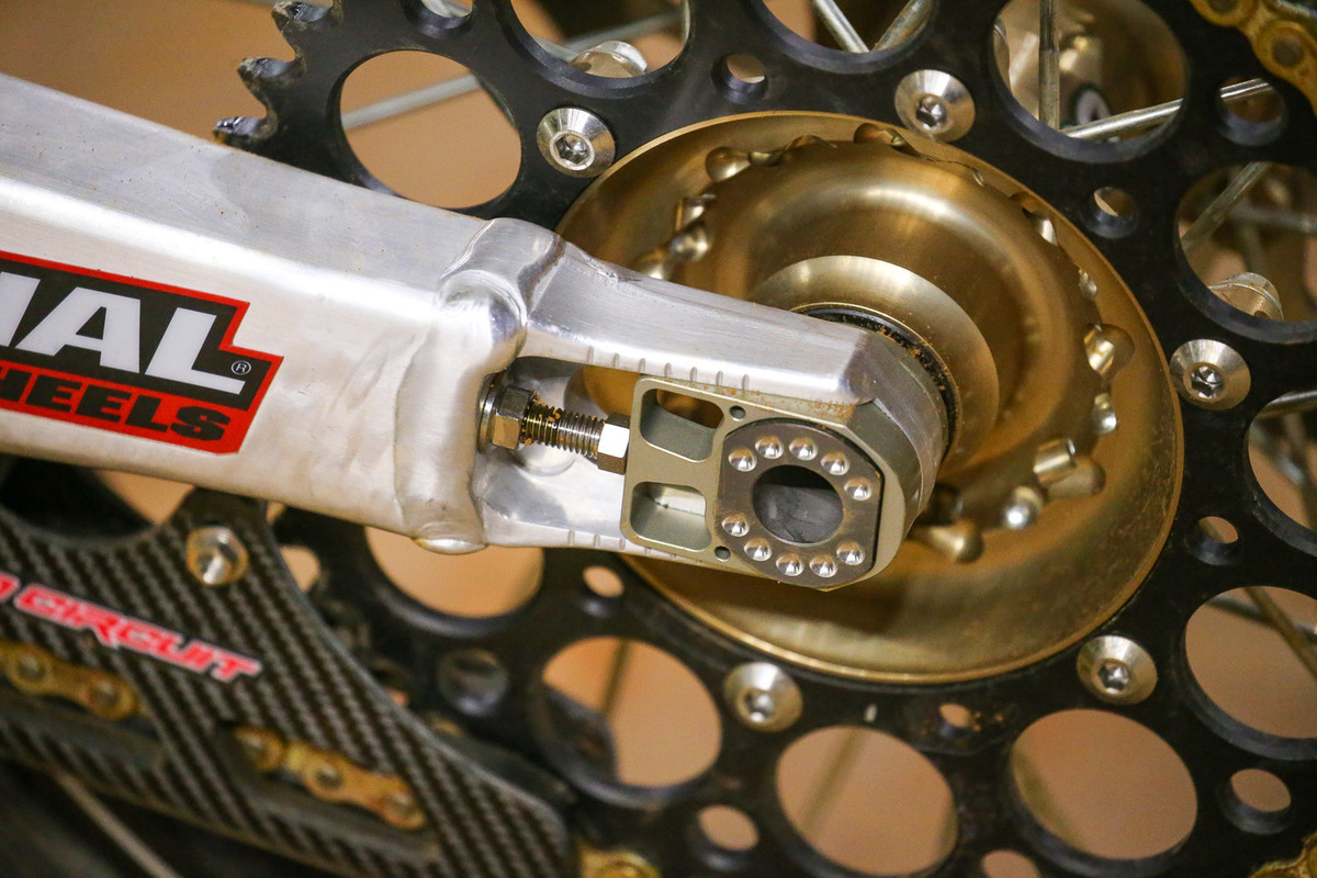 Maximum extension - Pit Bits: Best of Supercross 2021 - Motocross ...